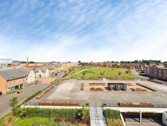 1 bedroom apartment for sale in Chapel Gate, RG21
