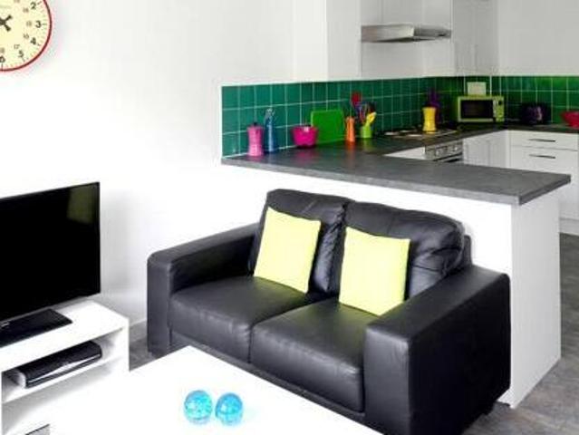 1 Bedroom Apartment For Sale In Chapel Street, Manchester