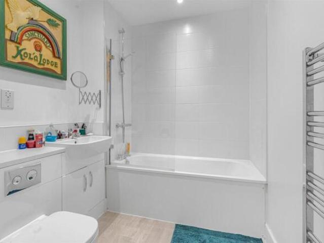 1 bedroom apartment for sale in Charles Street, Luton, LU2