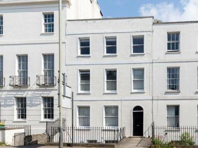 1 Bedroom Apartment For Sale In Cheltenham