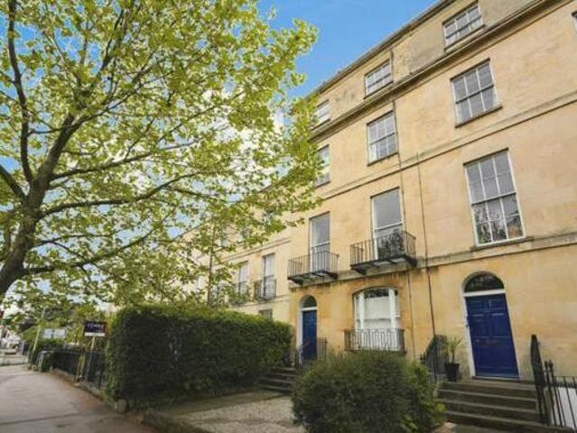 1 Bedroom Apartment For Sale In Cheltenham