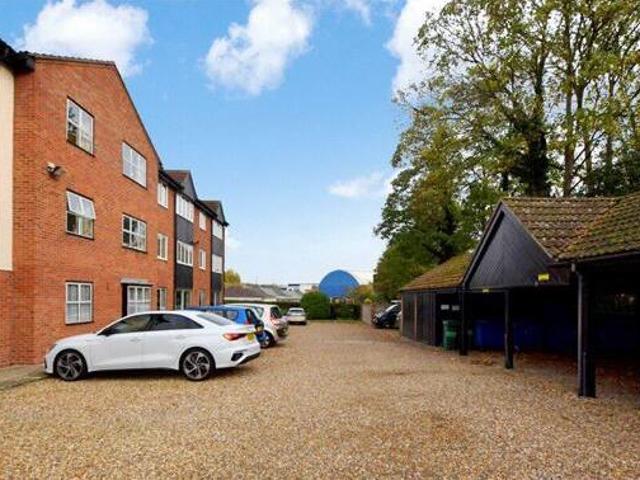 1 Bedroom Apartment For Sale In Chelmsford