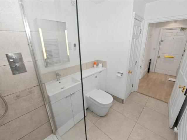 1 bedroom apartment for sale in Clarence Terrace, Warwick Street, Leamington Spa, Warwickshire, CV32