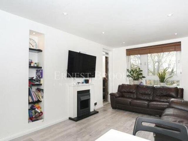 1 Bedroom Apartment For Sale In Clemence Street, Poplar
