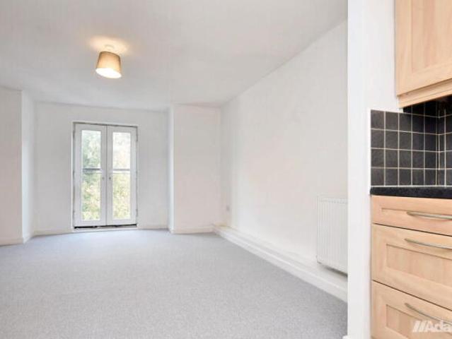 1 bedroom apartment for sale in Clearwater Quays WA4