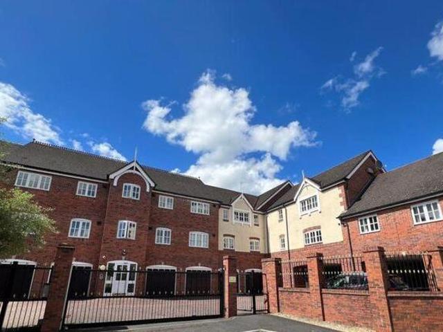 1 Bedroom Apartment For Sale In Compton