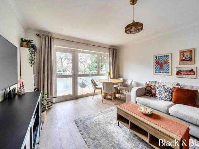1 bedroom apartment for sale in Copers Cope Road, Beckenham, BR3