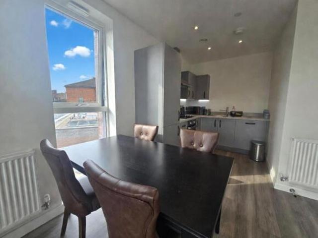 1 bedroom apartment for sale in Cranton Avenue, Hayes, Greater London, UB3