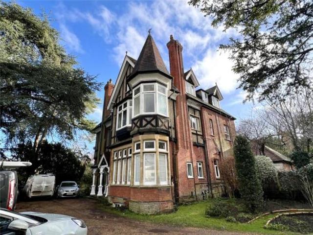 1 bedroom apartment for sale in Cranley Road, Guildford, Surrey, GU1