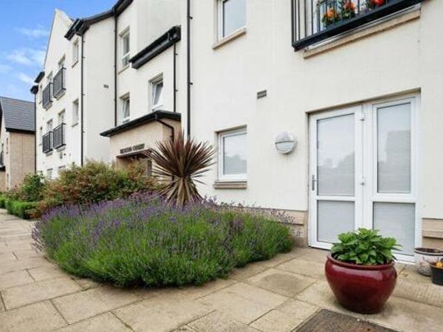 1 Bedroom Apartment For Sale In Craws Nest Court