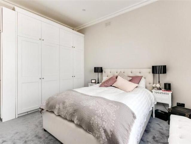 1 bedroom apartment for sale in Cromwell Road, London, SW5