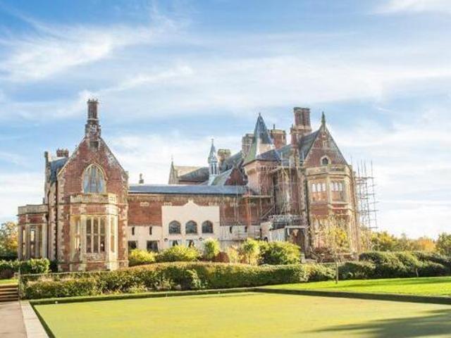 1 Bedroom Apartment For Sale In Cross In Hand, East Sussex