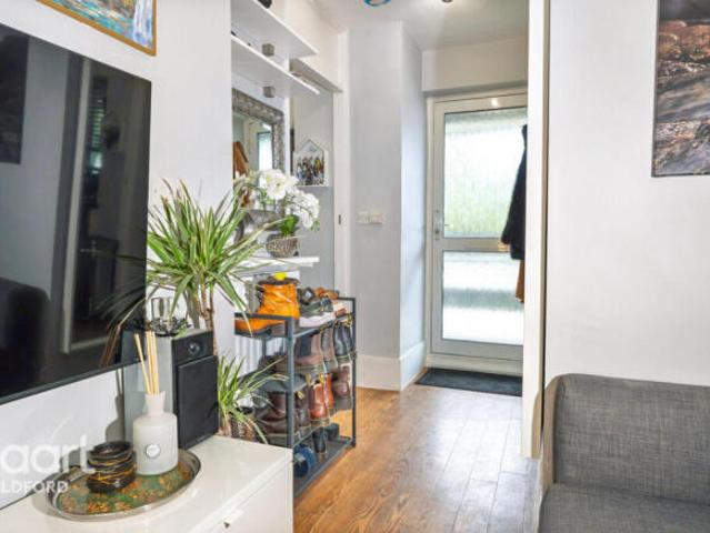 1 bedroom apartment for sale in Cross Lanes, Guildford, GU1