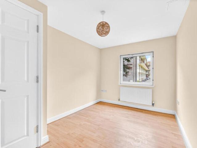 1 bedroom apartment for sale in Crown Close, Winkfield Road, N22