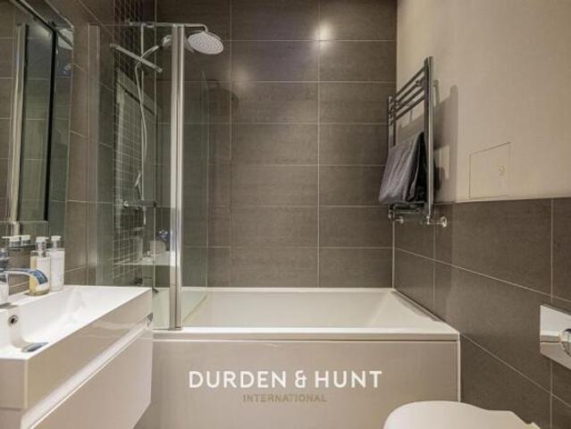 1 bedroom apartment for sale in Crown Street, Brentwood, CM14