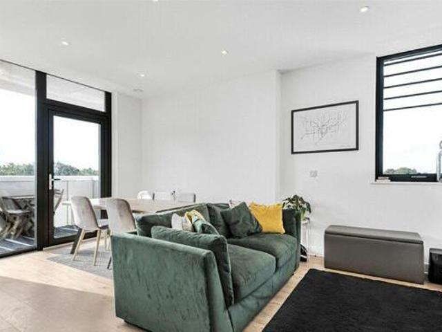 1 Bedroom Apartment For Sale In Croydon