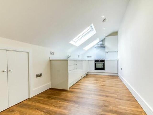 1 Bedroom Apartment For Sale In Croydon