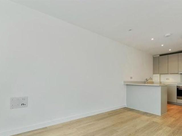 1 Bedroom Apartment For Sale In Croydon, Surrey