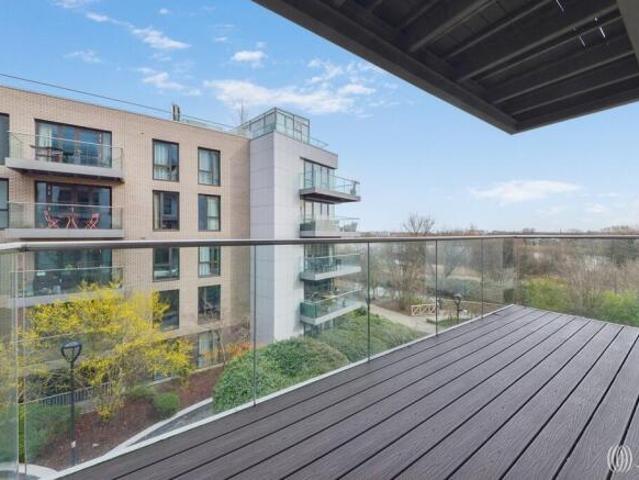 1 bedroom apartment for sale in Devan Grove London N4