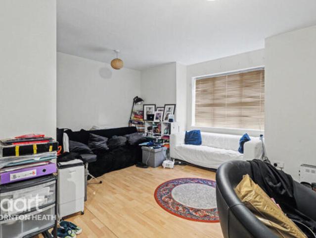 1 bedroom apartment for sale in Doyle Road, London, SE25
