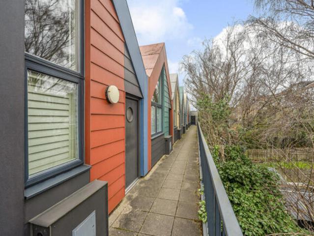1 bedroom apartment for sale in Dragonfly Place, London, SE4