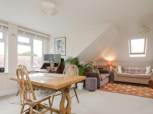 1 Bedroom Apartment For Sale In Draxmont, Wimbledon