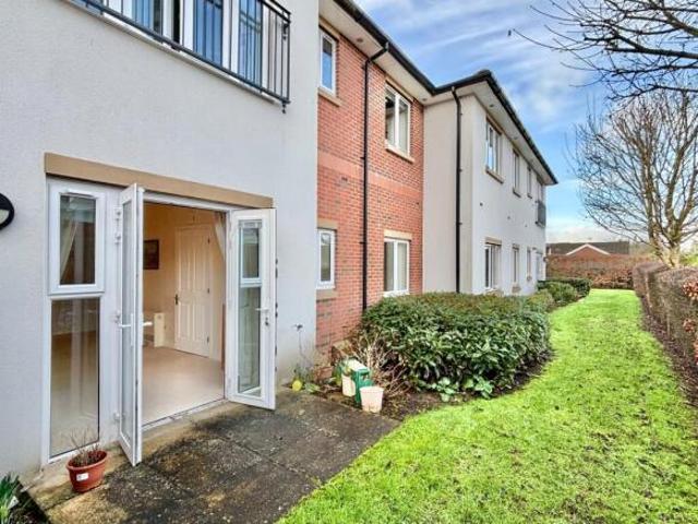 1 bedroom apartment for sale in Eastbank Drive, Worcester, Worcestershire, WR3