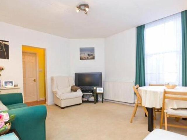 1 Bedroom Apartment For Sale In Earls Court, London
