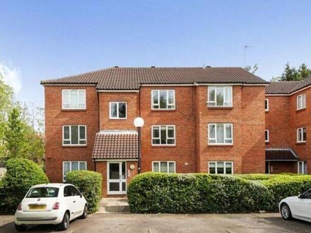1 Bedroom Apartment For Sale In Enfield