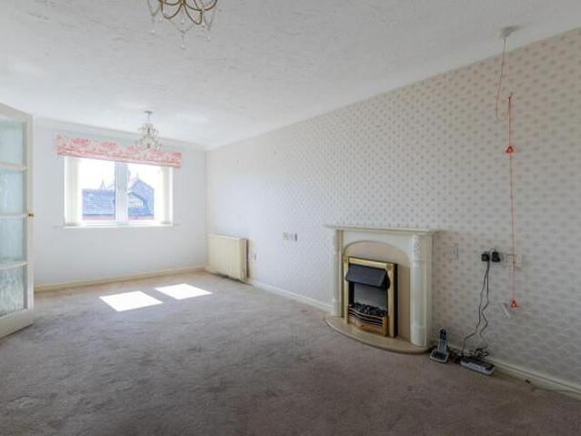 1 bedroom retirement property for sale in Fidlas Road, Cardiff, CF14
