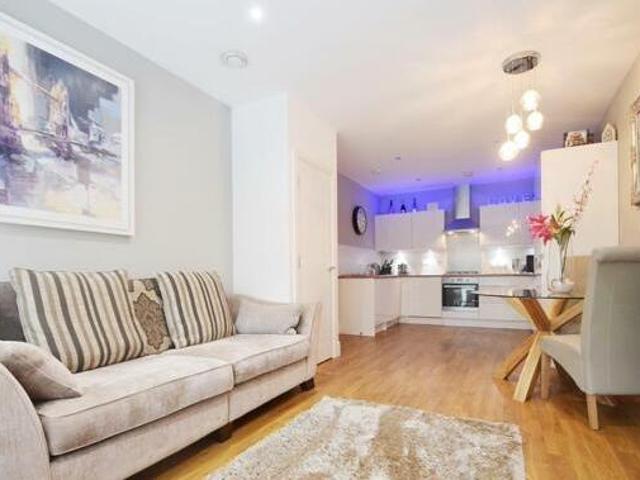 1 Bedroom Apartment For Sale In Fowler Way, Uxbridge