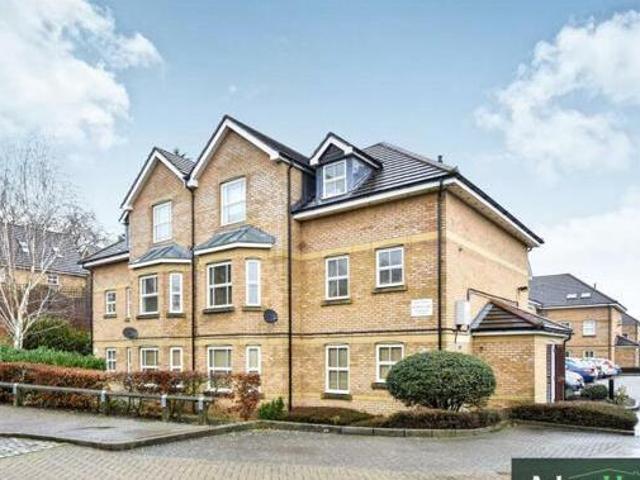 1 Bedroom Apartment For Sale In Friern Barnet