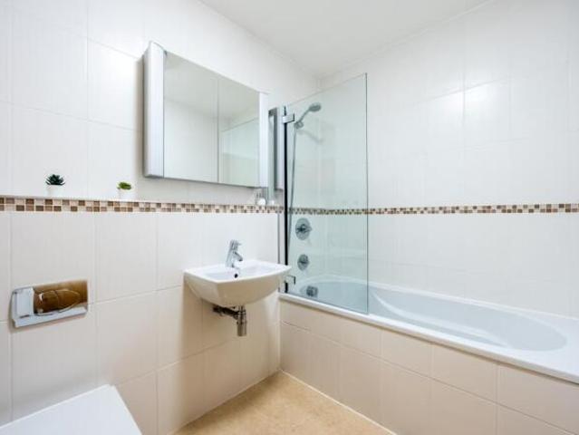 1 bedroom apartment for sale in Glass Pavilion, Princes Street, Brighton, BN2