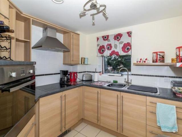 1 bedroom apartment for sale in Glenhills Court, Little Glen Road, Glen Parva, Leicester, LE2