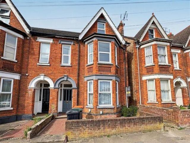 1 bedroom apartment for sale in Goldington Avenue, Bedford, MK40