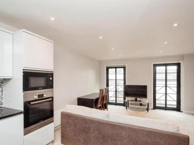 1 bedroom apartment for sale in Granville Road, Watford, WD18