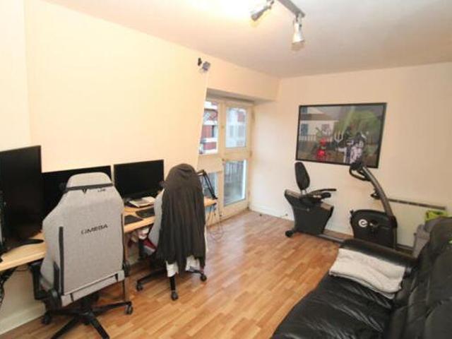 1 Bedroom Apartment For Sale In Granby Row, Manchester