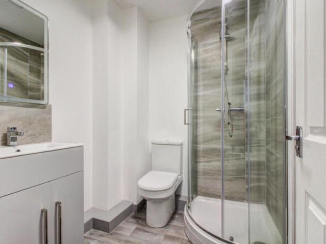 1 bedroom apartment for sale in Green Lane, Yeadon, LS19