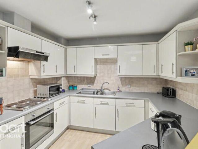 1 bedroom apartment for sale in Hamilton Road, Carrington, NG5