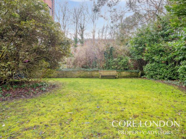 1 bedroom apartment for sale in Hanger Lane, London, W5