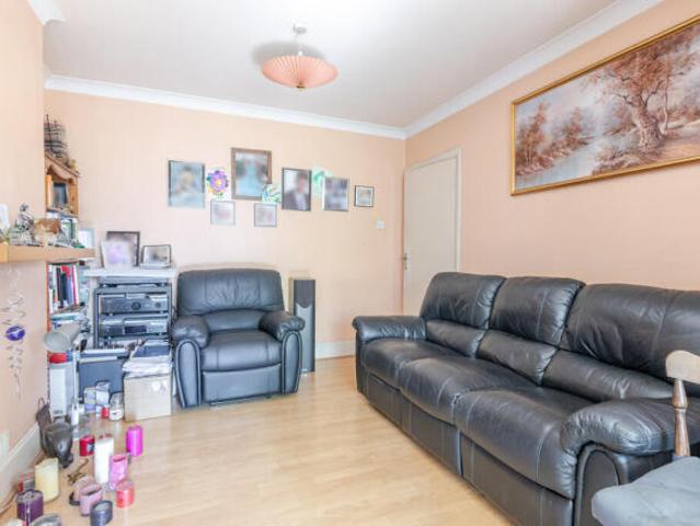 1 bedroom apartment for sale in Hazel Tree Road, Watford, WD24