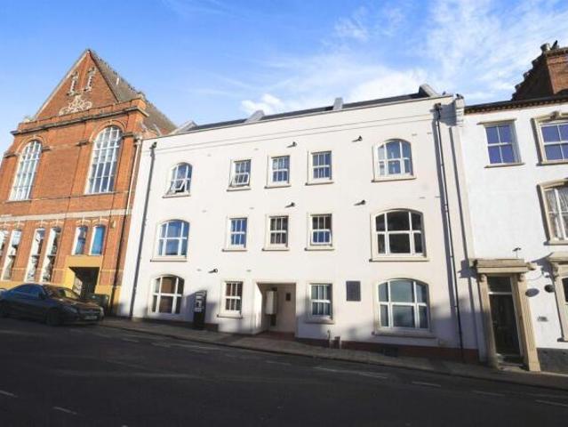 1 bedroom apartment for sale in Hazelwood Road, Northampton, NN1
