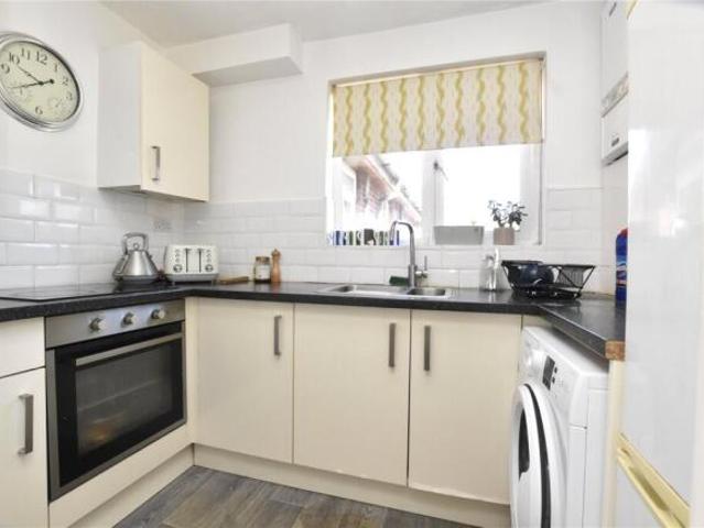 1 bedroom apartment for sale in Heron Grove, Leeds, West Yorkshire, LS17