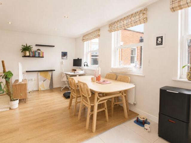 1 bedroom apartment for sale in Heritage Court, Lower Bridge Street, Chester, CH1