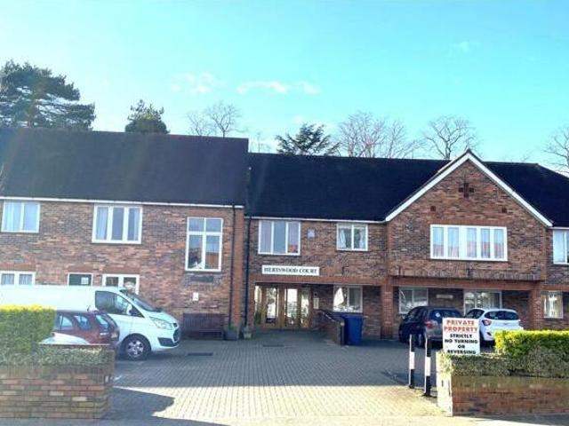 1 Bedroom Apartment For Sale In High Barnet, Hertfordshire