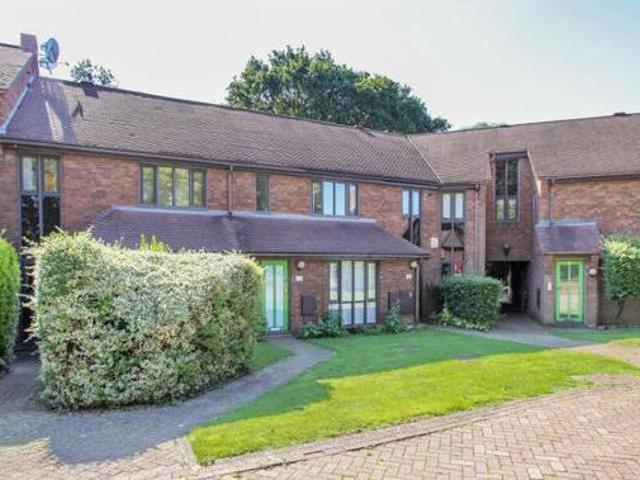1 Bedroom Apartment For Sale In Hillingdon