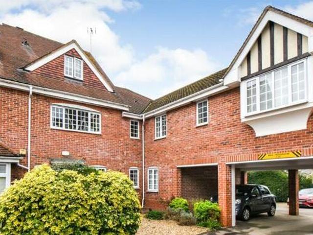 1 Bedroom Apartment For Sale In Hook