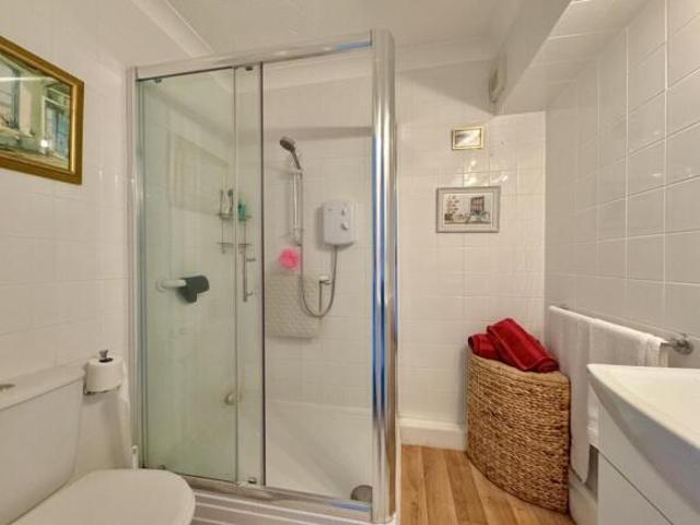 1 bedroom apartment for sale in Homerowan House, Station Road, Thorpe Bay, SS1
