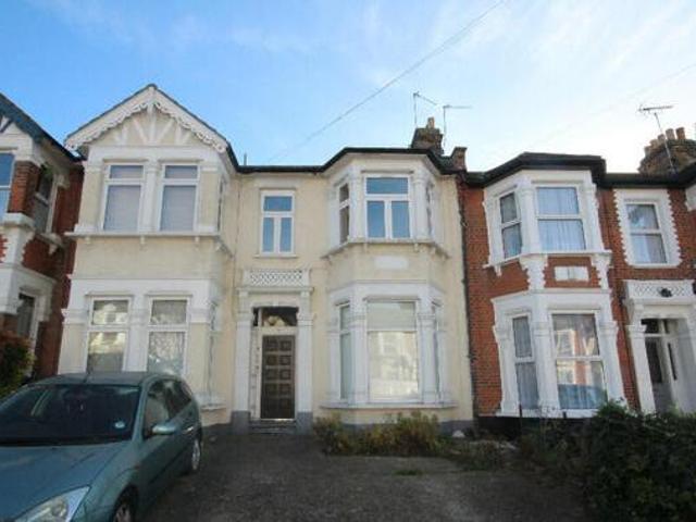 1 Bedroom Apartment For Sale In Ilford, London