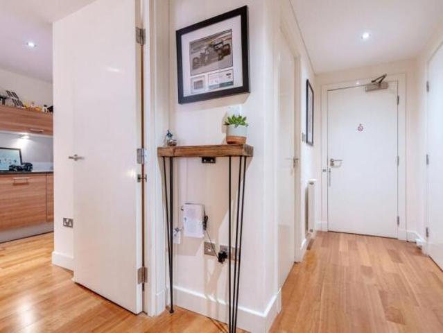 1 bedroom apartment for sale in Ingram Street, Merchant City, Glasgow City, G1
